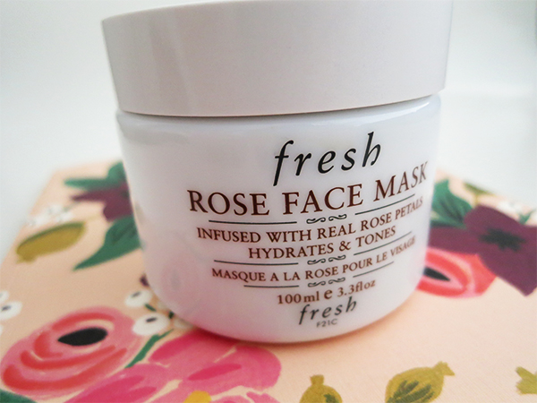 Sunday Skincare Ritual: Fresh Rose Face Mask - Solo Lisa