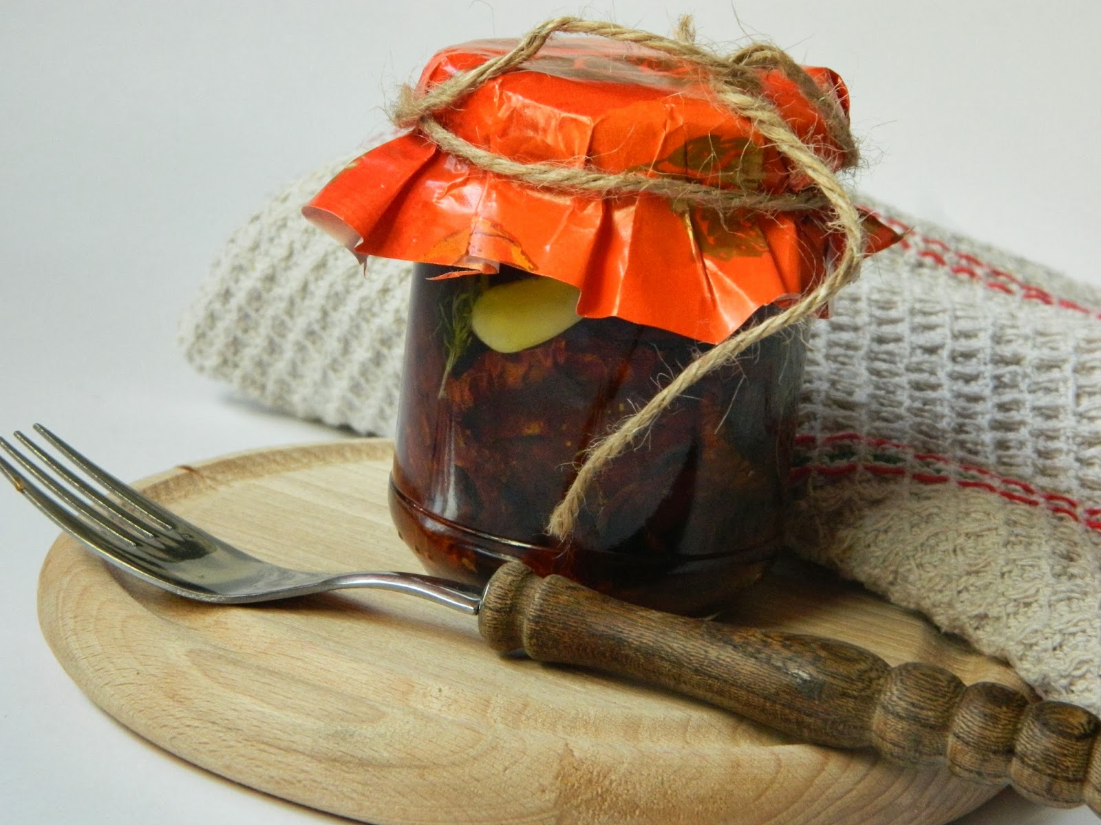 Weekend Passion: Rosii deshidratate conservate in ulei de masline