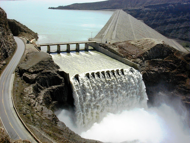 LA TIERRA Y EL UNIVERSO