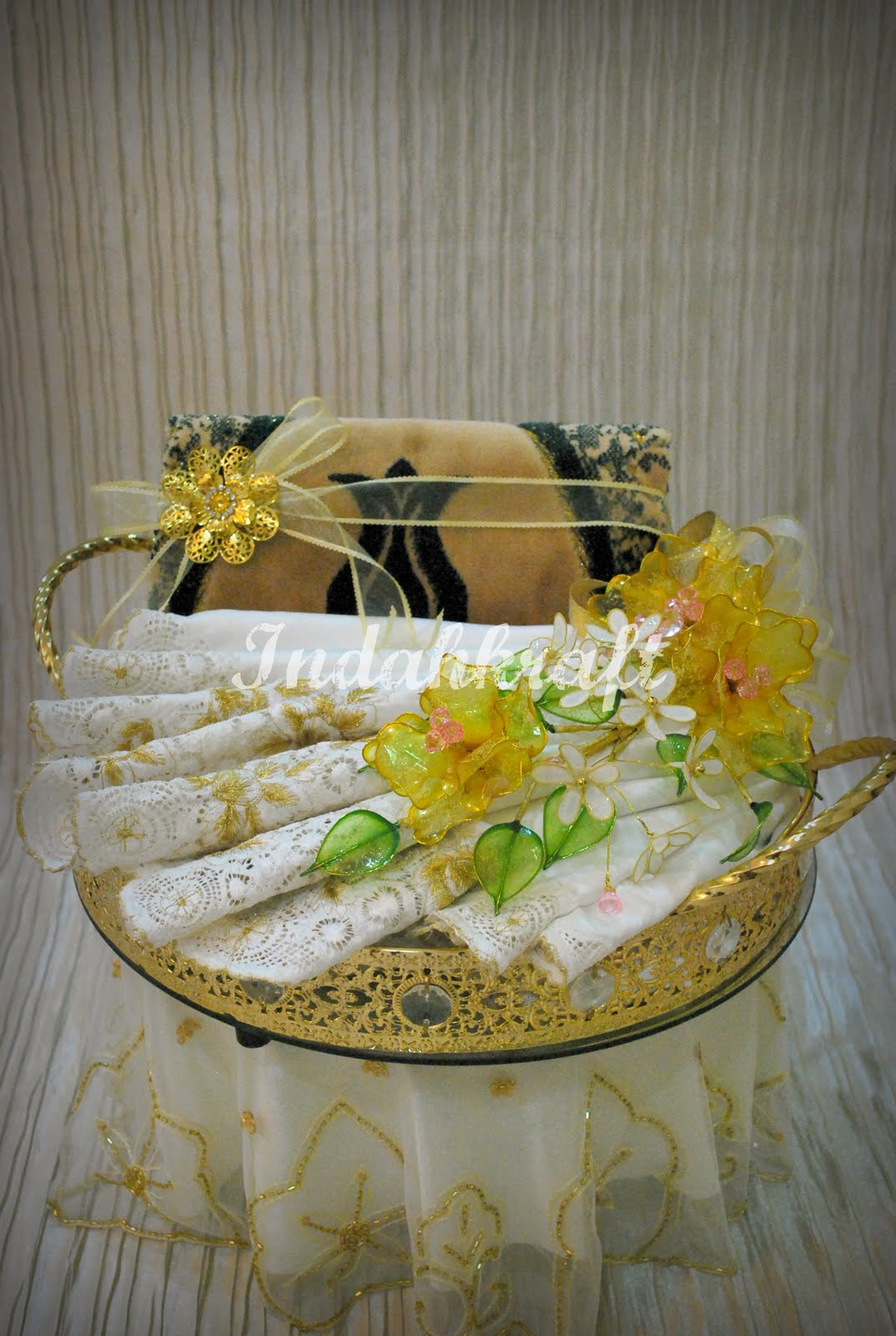 Gubahan Hantaran Indahkraft: Hantaran Bunga Dip Gold