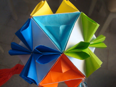 Matsuri Origamis: Kusudama Loop