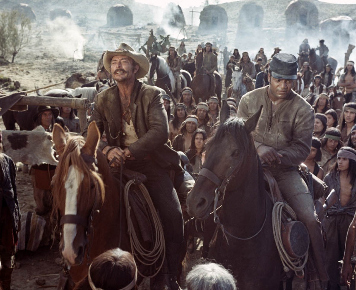 TheBad.net - The Lee Van Cleef Blog: El Condor Press Photos - Color