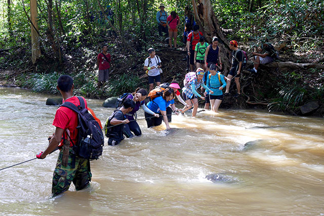 KC & the Sunshine Runners: A Wet Challenge at the Lost Waterfall Outing