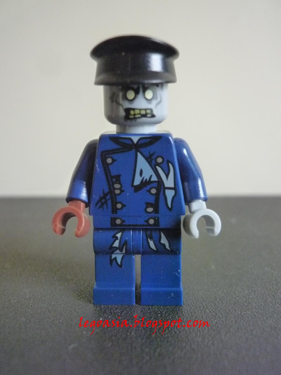 Lego Asia: Zombies.....