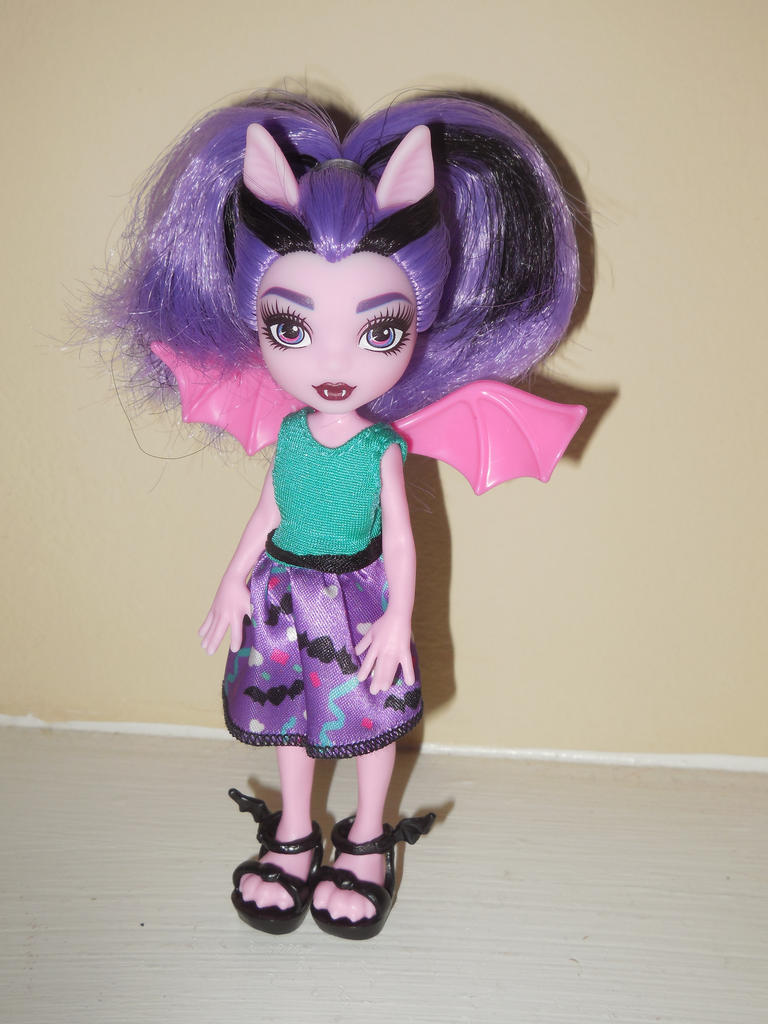 Veni Vidi Dolli: REVIEW: Monster High Family Little Sisters