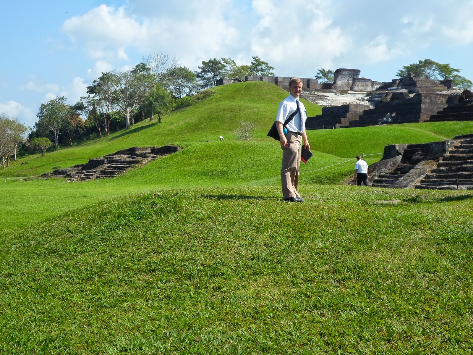 ELDER HUNTER DARREN DEVRIES