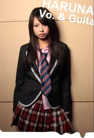 Haruna Ono Vocal and Guitar - SCANDAL JAPAN BAND WALLPAPER