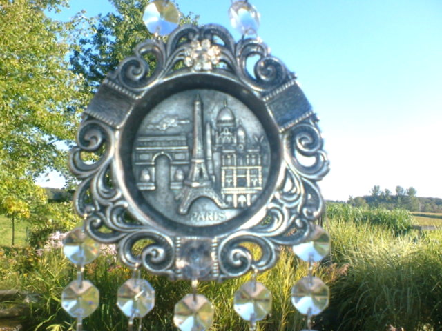 Paris is Always a Good Idea - Color Me Thrifty