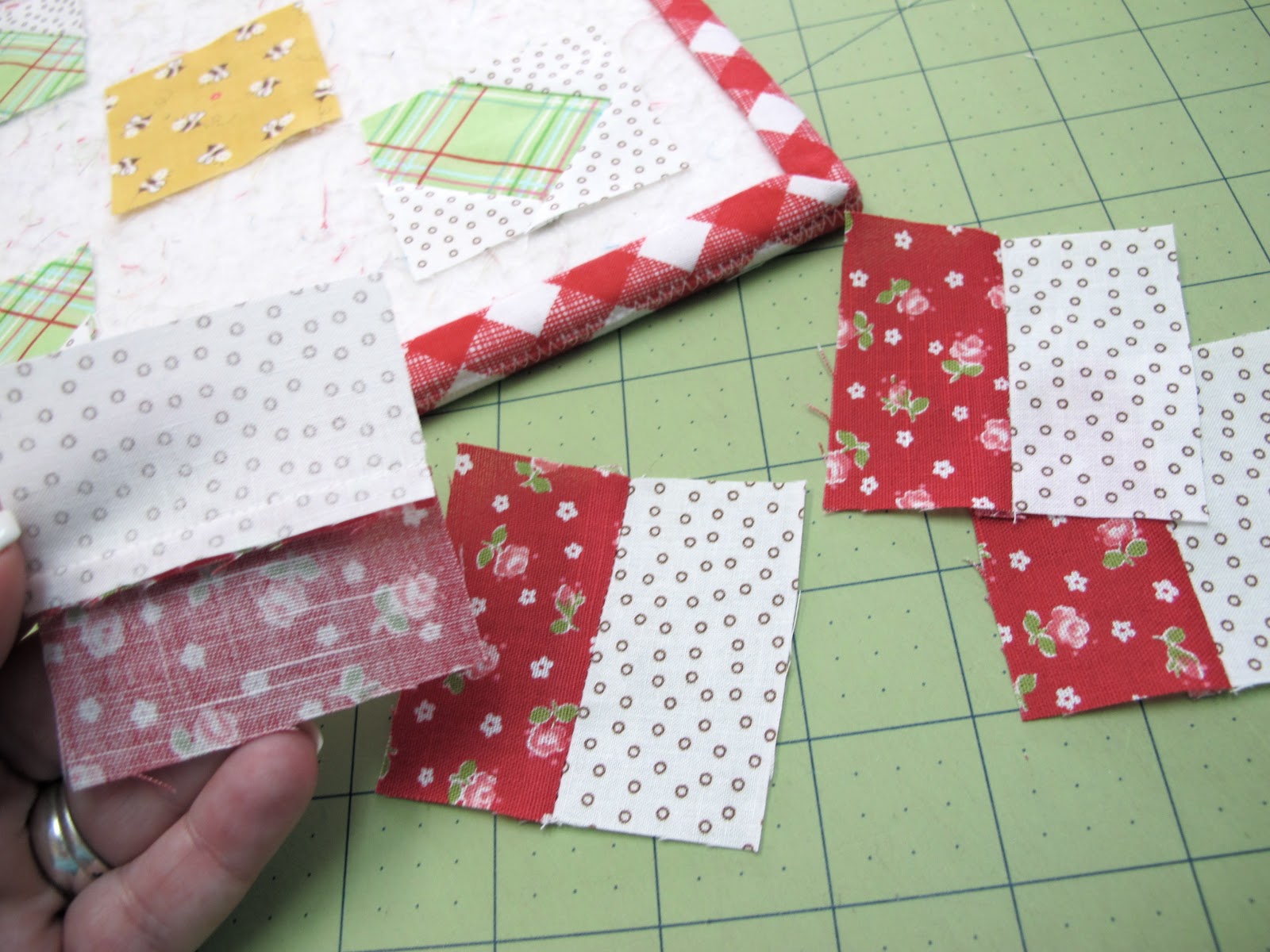 Bee In My Bonnet: The Quilty Barn Along...Week 2...and a Farm Fresh ...