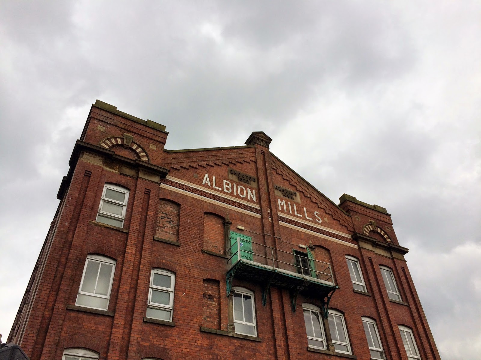 Sign Siren: Local hero