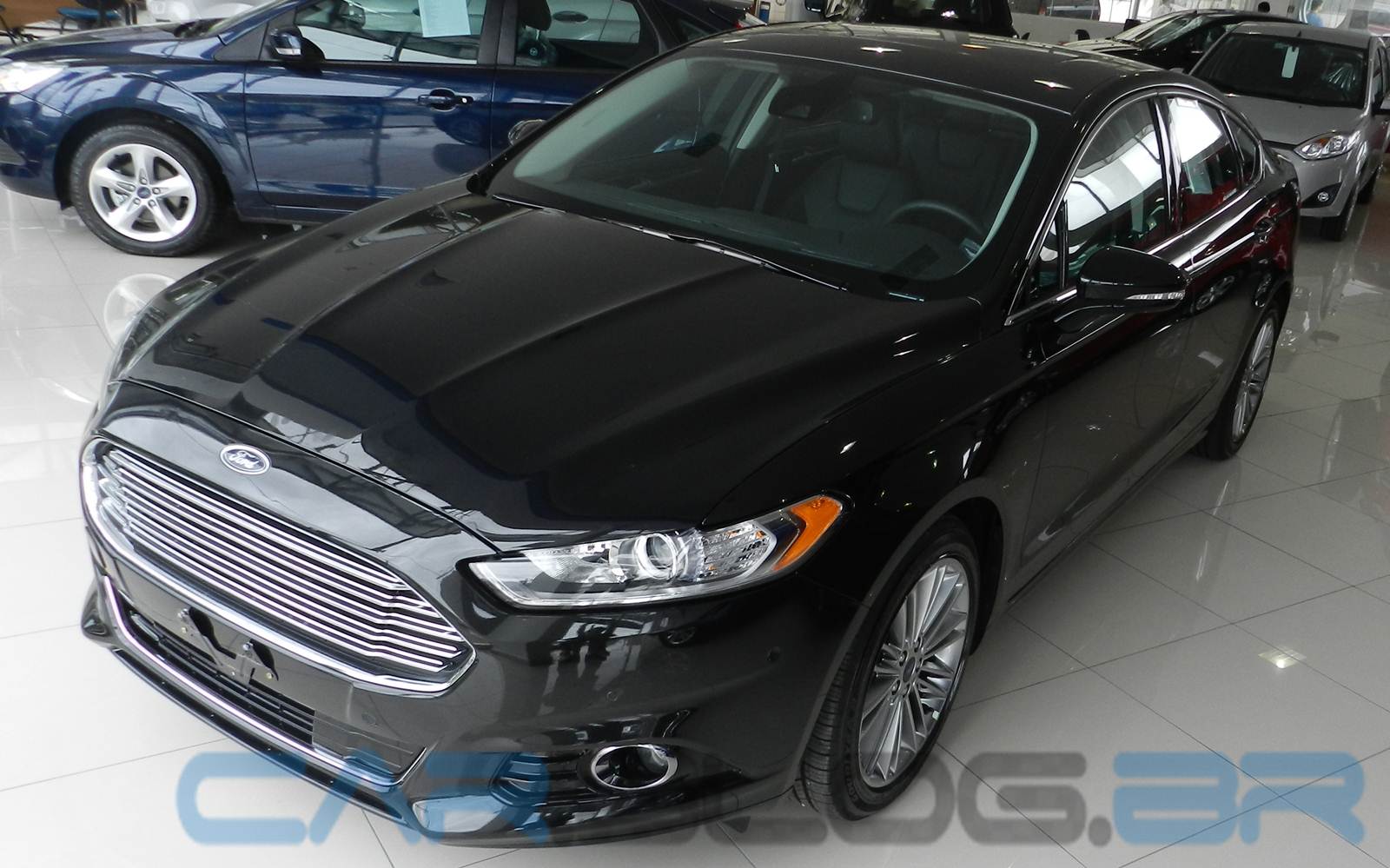 Novo Fusion 2013 chega às concessionárias com preço de R$ 125 mil reais