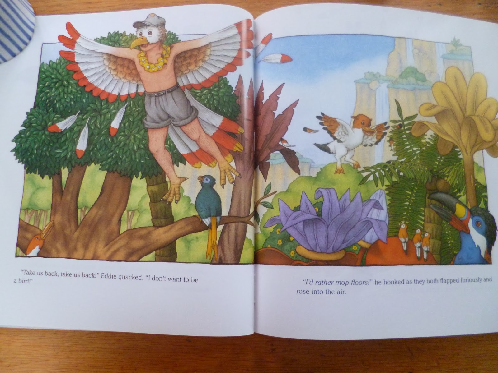 On the stripey couch on a Saturday morning: Hey, Al by Arthur Yorinks ...