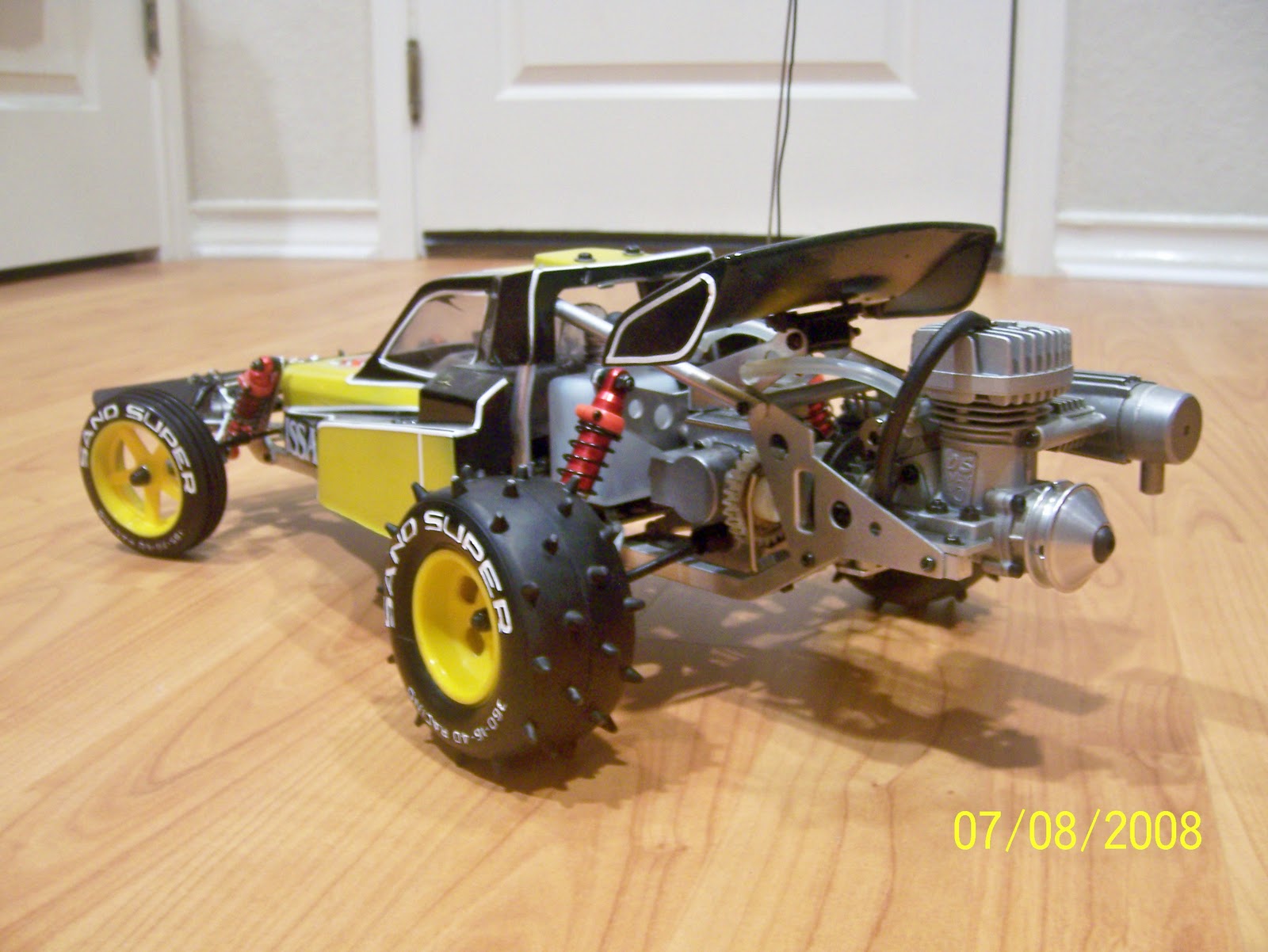Ron's RC cars: Kyosho Assault