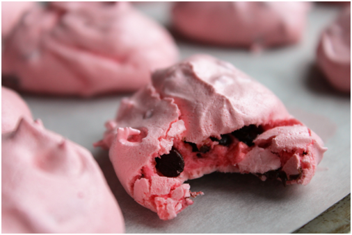 Raspberry Chocolate Chip Meringue Cookies Recipe | Midwest Mermaid