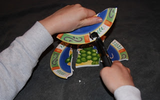 Mosaics by Kim Finlan: How to Chip A Plate to Mosaic with the Full Plate