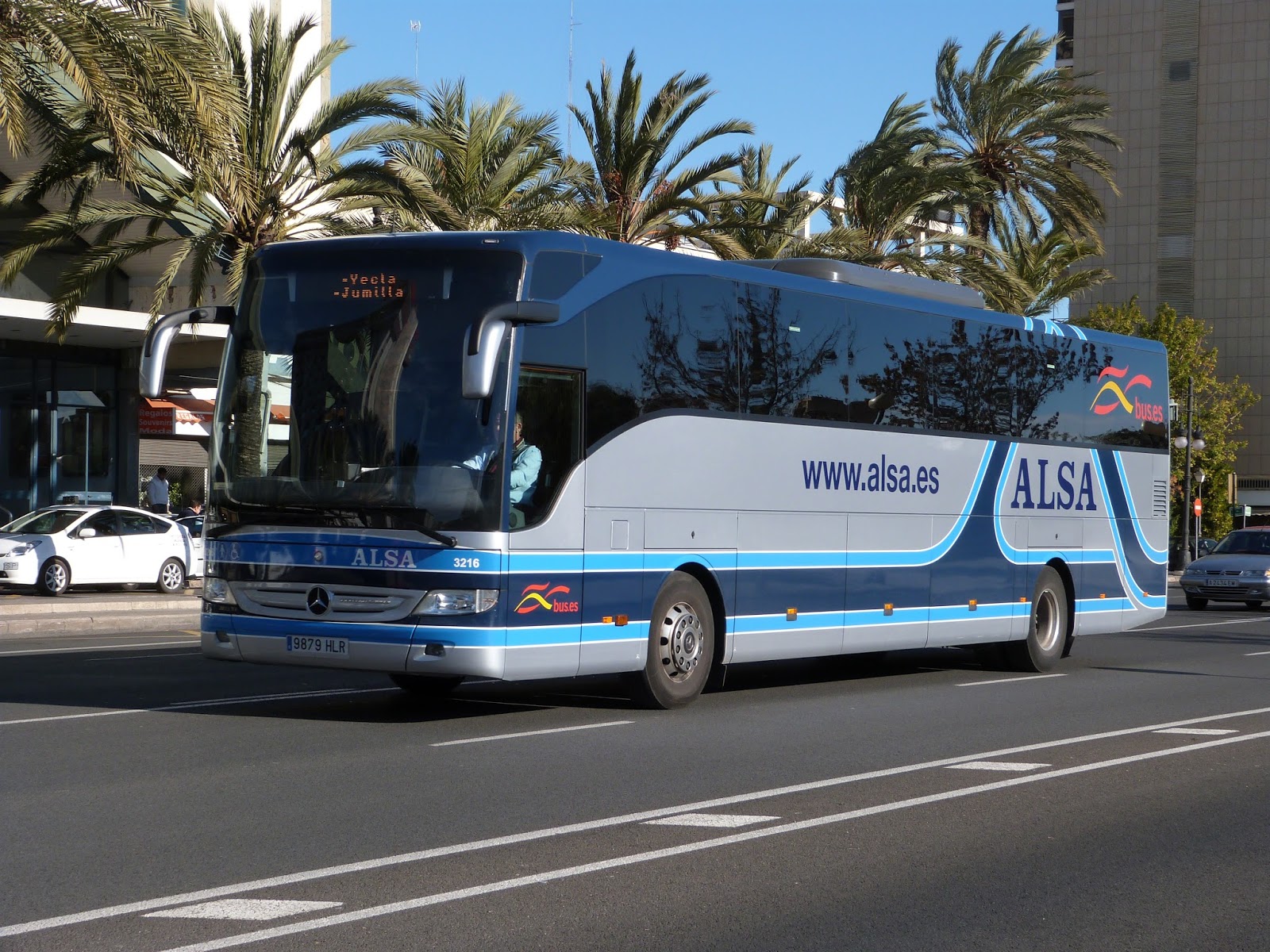 Autocares en Valencia: Alsa, 3.216