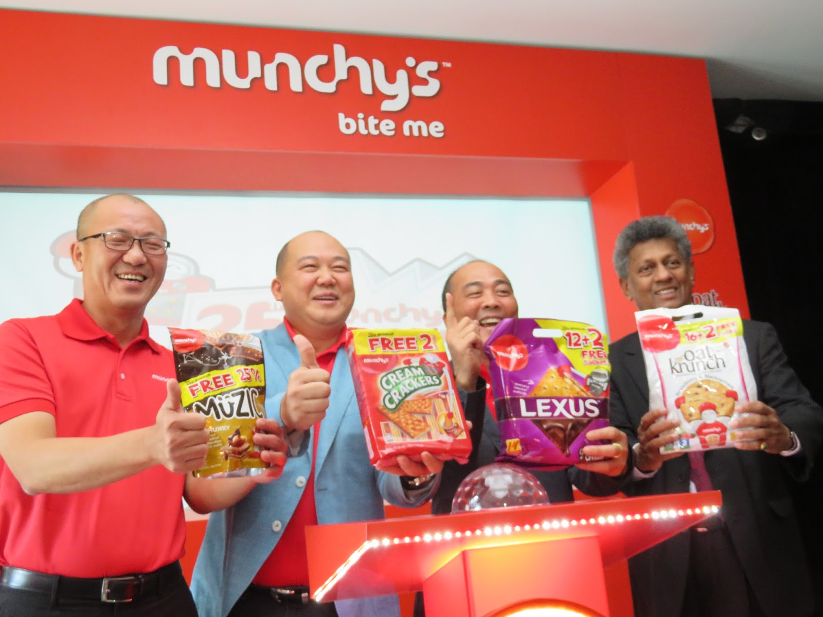 Kee Hua Chee Live!: MUNCHY'S CELEBRATES 25 GLORIOUS YEARS AS MALAYSIA'S ...