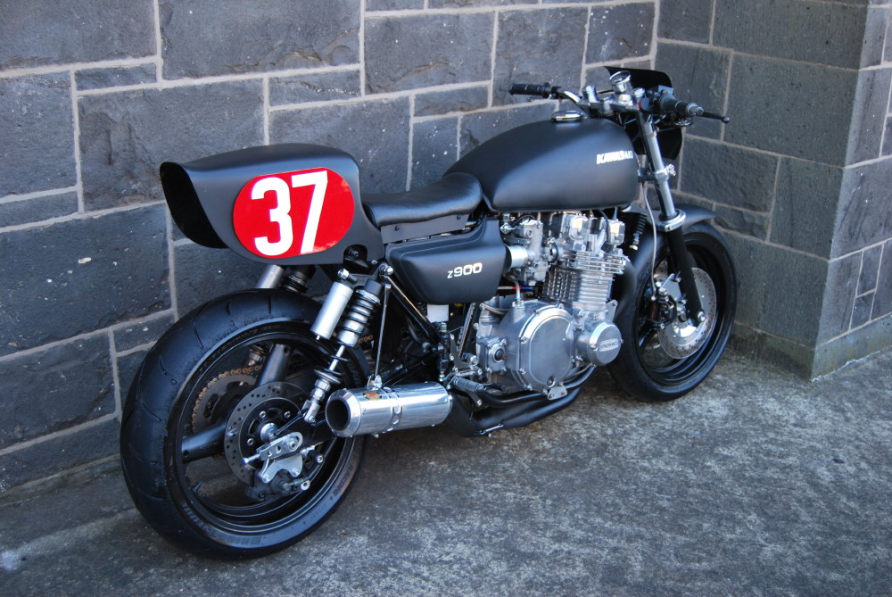 Mercenary Garage : Matte Black Z900 Racer