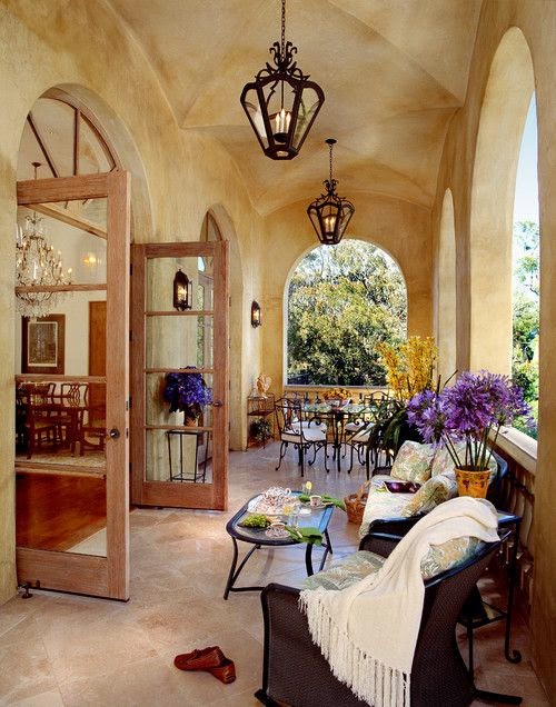 Willowbrook Park: Loggia