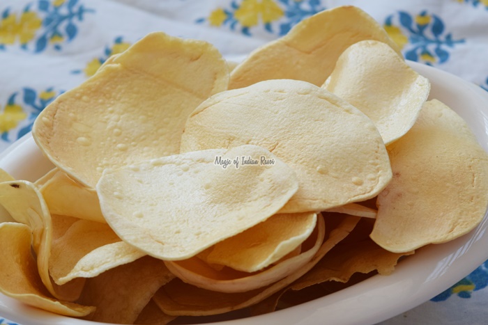 Sun Dried Potato Chips | Homestyle Crispy Aloo Wafers Recipe | Magic of ...