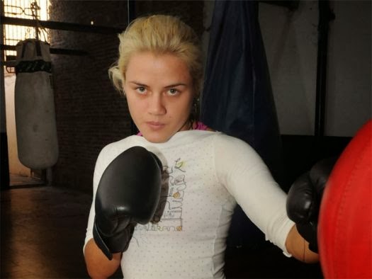 Boxeadoras Argentinas: Daniela Bermúdez frente Lecca y Ramírez contra ...