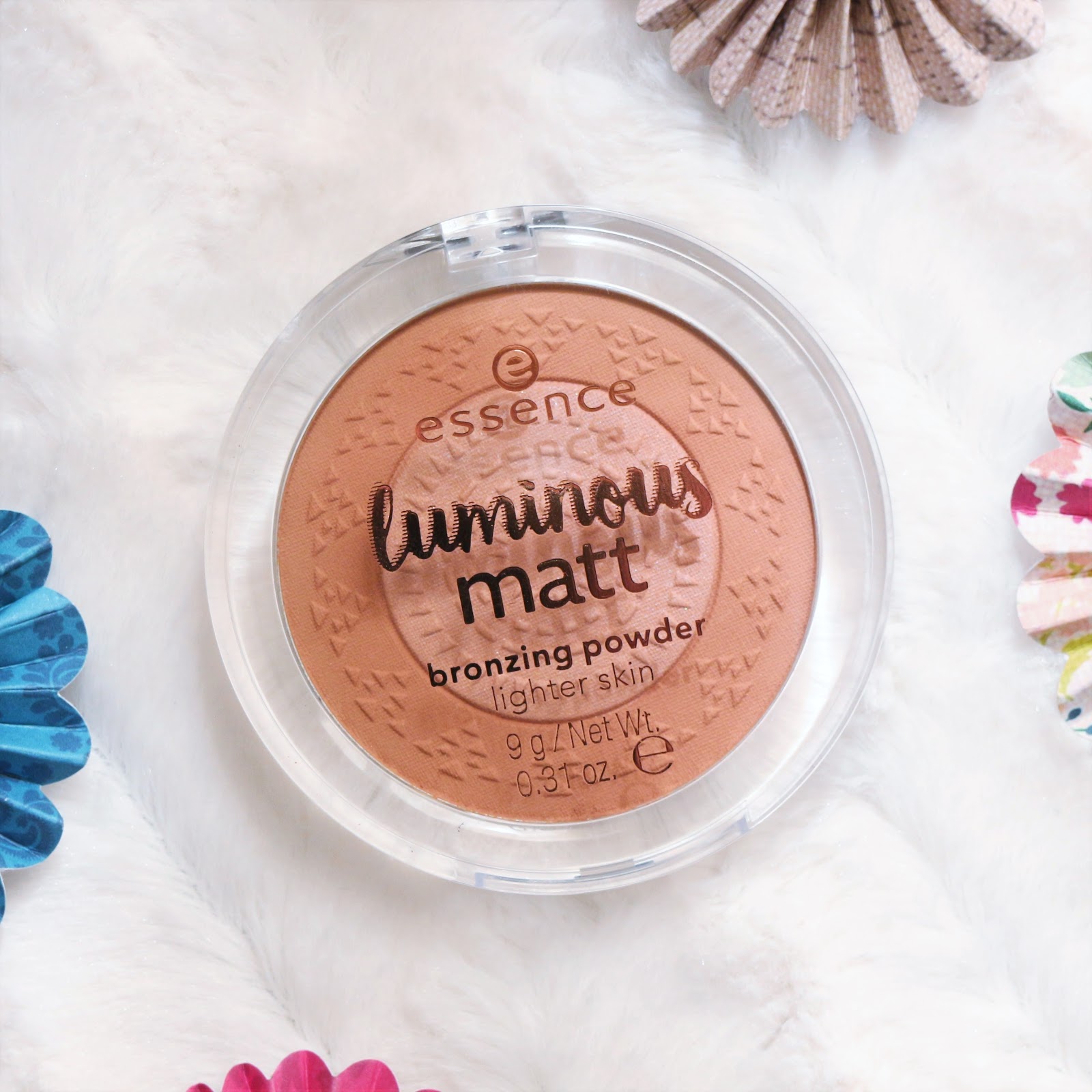 essence Luminous Matt Bronzing Powder | MaquiLab