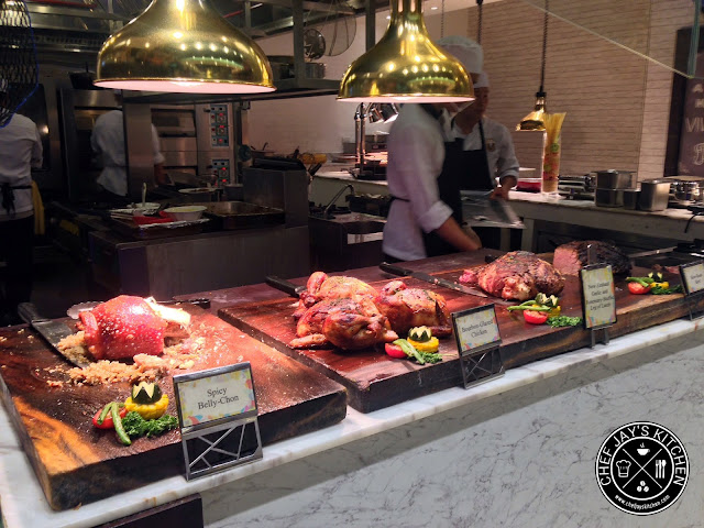 Vikings Luxury Buffet is a Hearty Feast That Will Drown You With Food ...