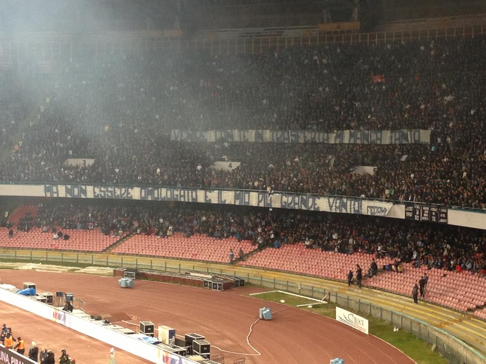 AVANTI A GAMBA TESA: NAPOLI - Roma, striscione Fedayn