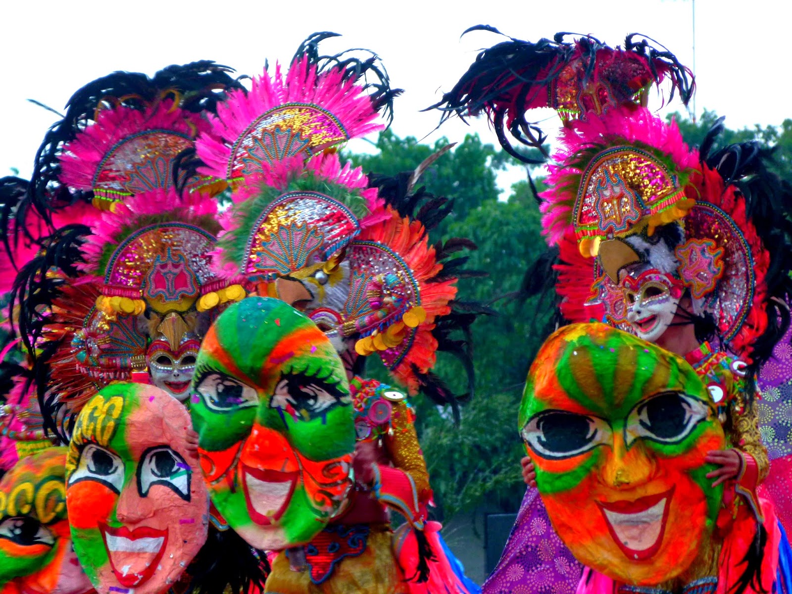 2014 PINTADOS-KASADYAAN FESTIVAL - Lakwatserong Tsinelas