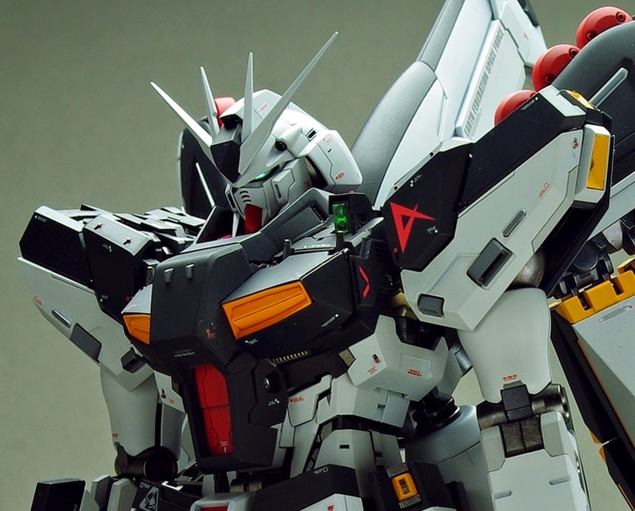 Custom Build: MG 1/100 RX-93-v2 hi-v Gundam Ver. Ka "Amuro's Last ...