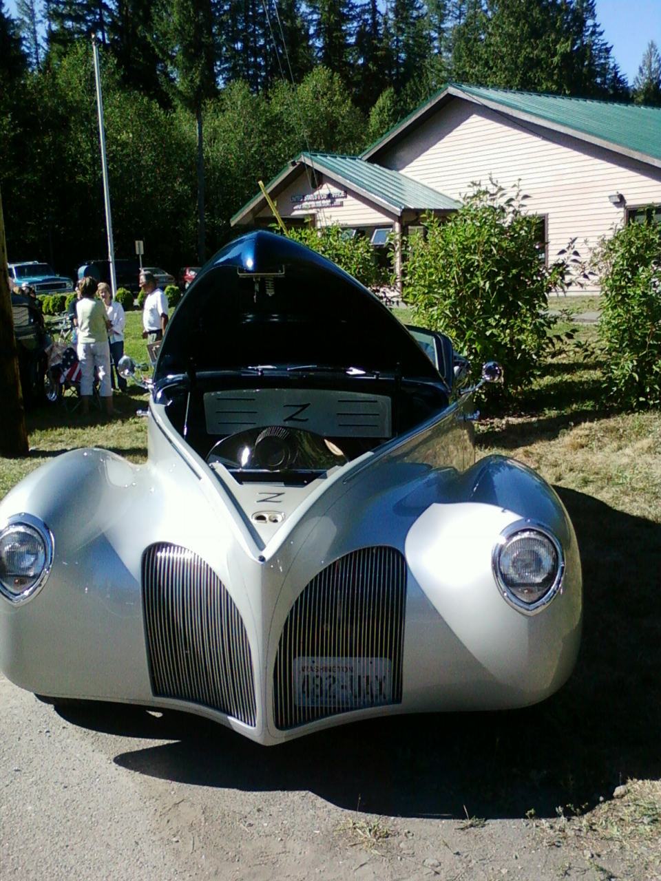 just a little taste...of some Hot Fudge Nubbins: Maple Falls Car Show