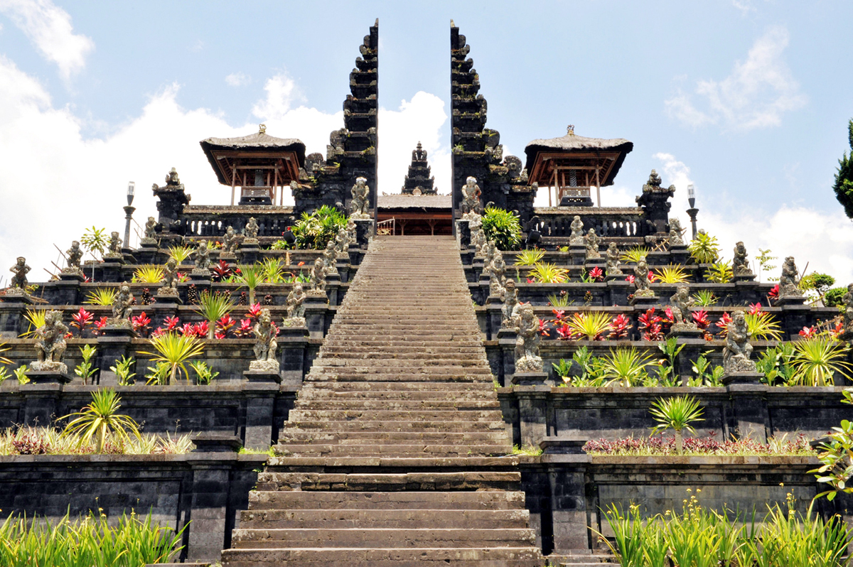 Landmark atau Ikon Setiap Provinsi di Indonesia (Bagian 2) - ALbantani
