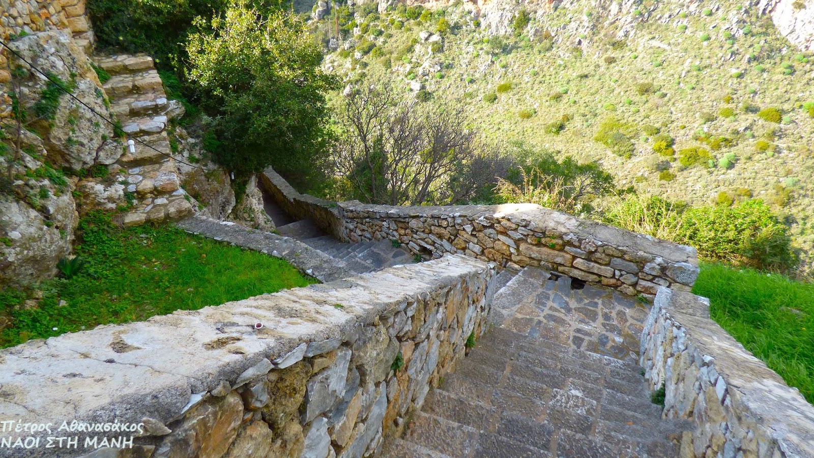 ΝΑΟΙ ΣΤΗ ΜΑΝΗ: ΚΕΛΕΦΑ, ΠΑΝΑΓΙΑ ΣΠΗΛΑΙΩΤΙΣΣΑ