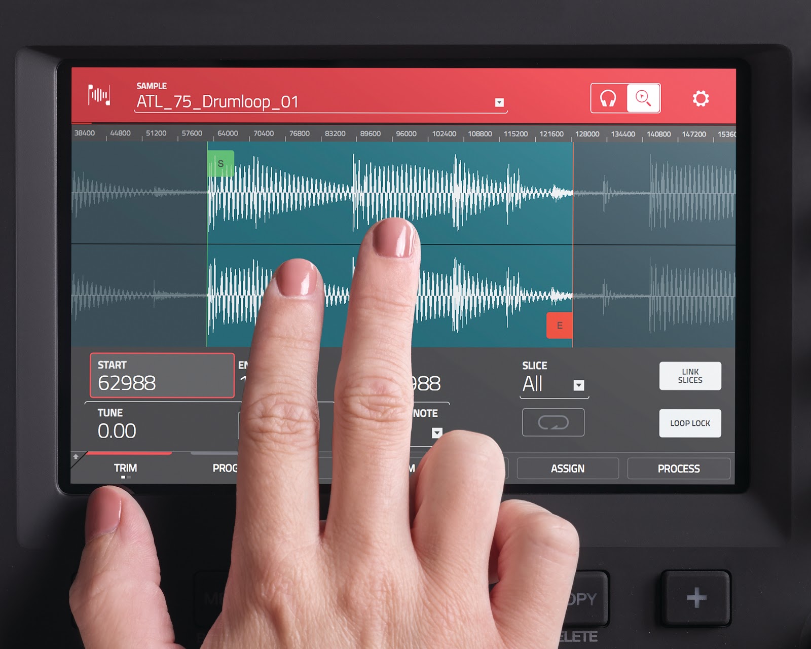 MATRIXSYNTH: AKAI Introduces the MPC Touch