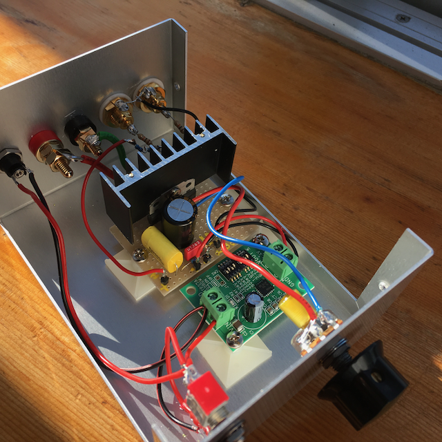 どう写っているかは気にしないつもり: TDA7056B で簡単モノラルアンプをつくりました