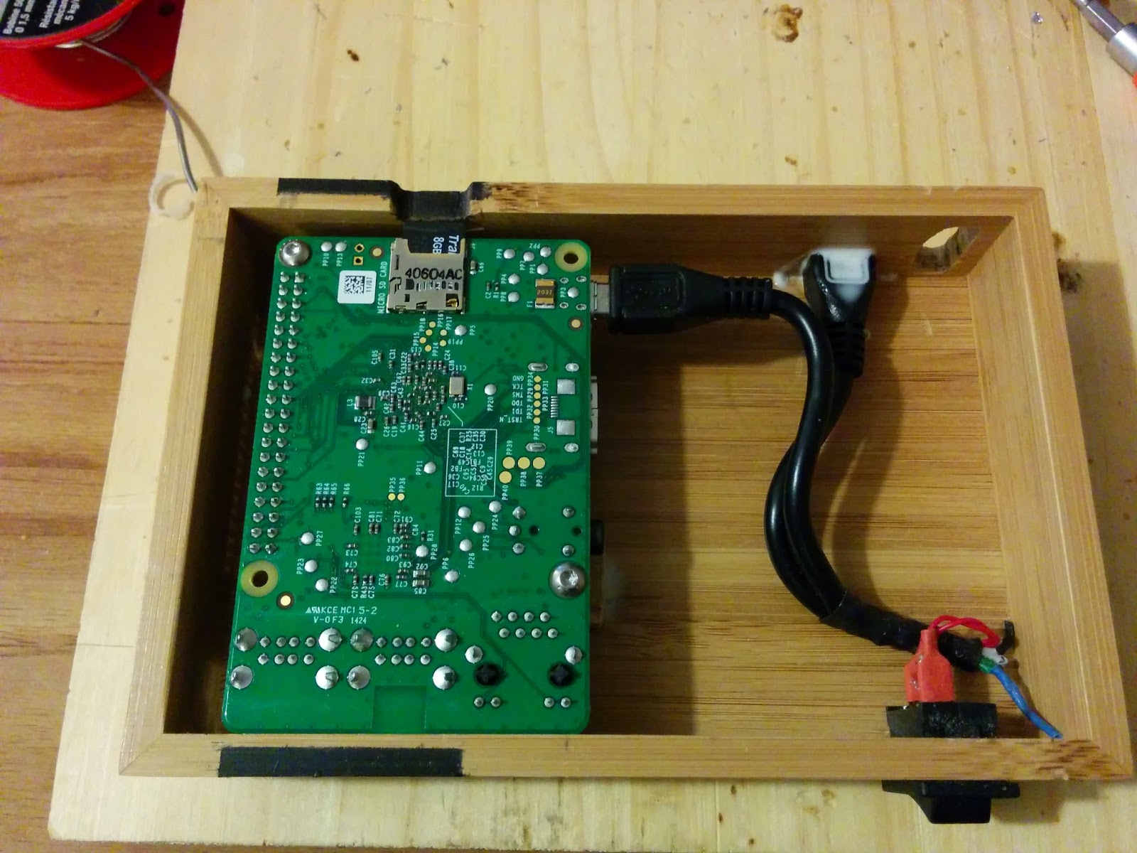 [DIY] Une mini console Retro-Gaming à base de Raspberry Pi | Micougnou