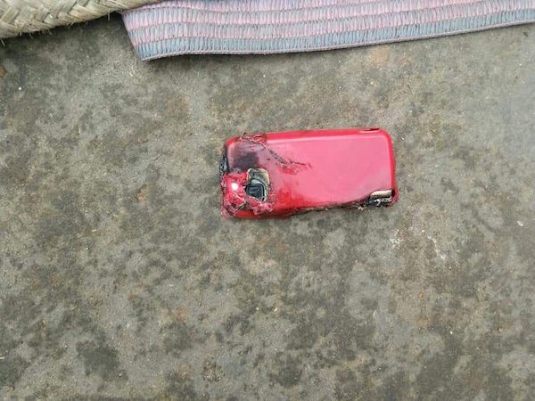 Girl, 18, is killed when her smartphone explodes while she was talking ...
