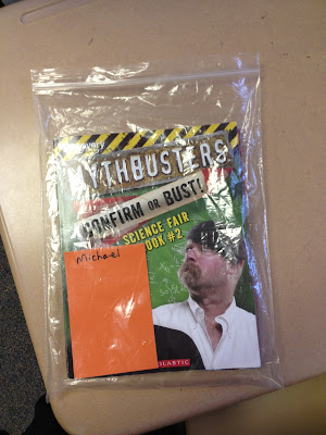 The Real Teachr: Classroom Library {Part 3} Book Check-Out and Return ...