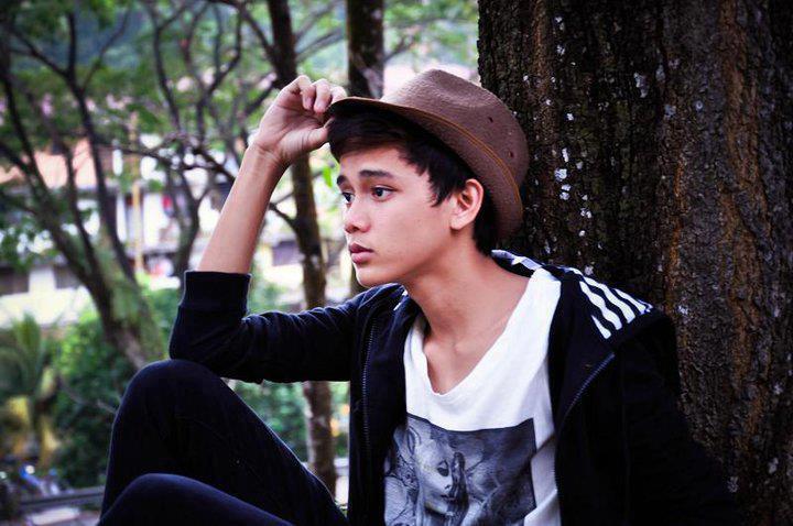 Status ‿ ‿ : Aiman Rahman