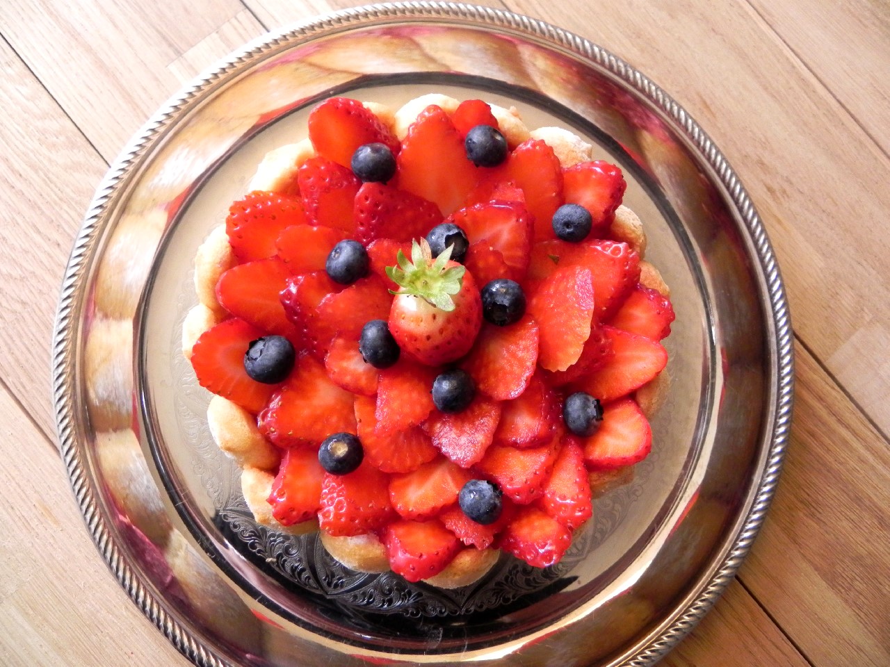 La cuisine de Lux: Charlotte aux fruits rouges