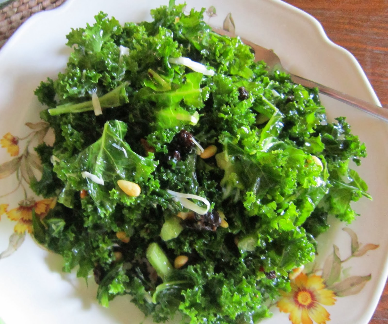The Italian Next Door: Delicious Kale Salad