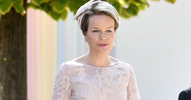 Royal Family Around the World: Queen Mathilde Of Belgium Visits The 57 ...