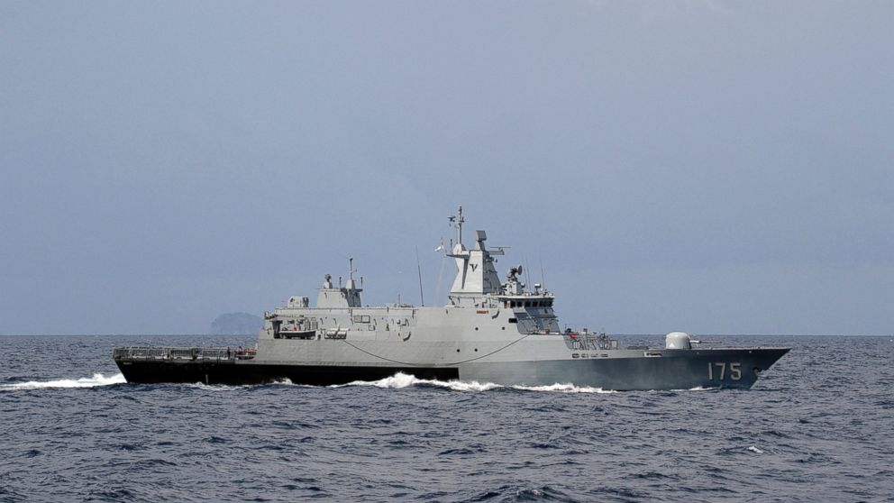 DEFENSE STUDIES: KD Kelantan Pindah Ke Markas Pemerintahan Armada Timur