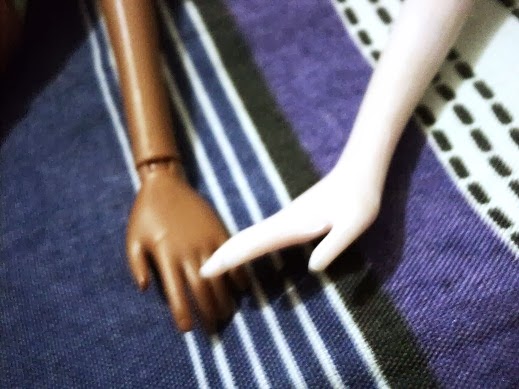 Knocked-off!: Bootleg Toy Review : Bootleg Elsa 12" doll