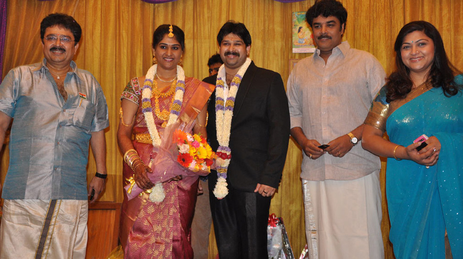 Terra Nova Blogs: Aswin Sekar Engagement Stills