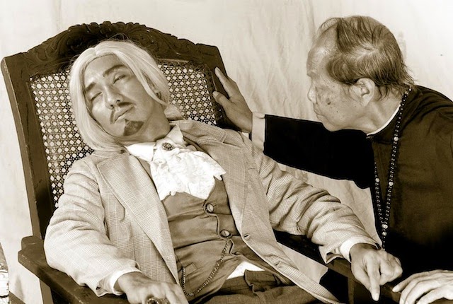 Altered Tapestry: Roeder Camañag Reprises Role of Don Simoun in “El ...