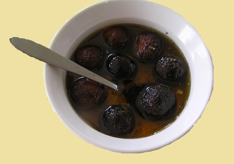 EASY TO COOK: KALO JAAM ( KALA JAMUN)