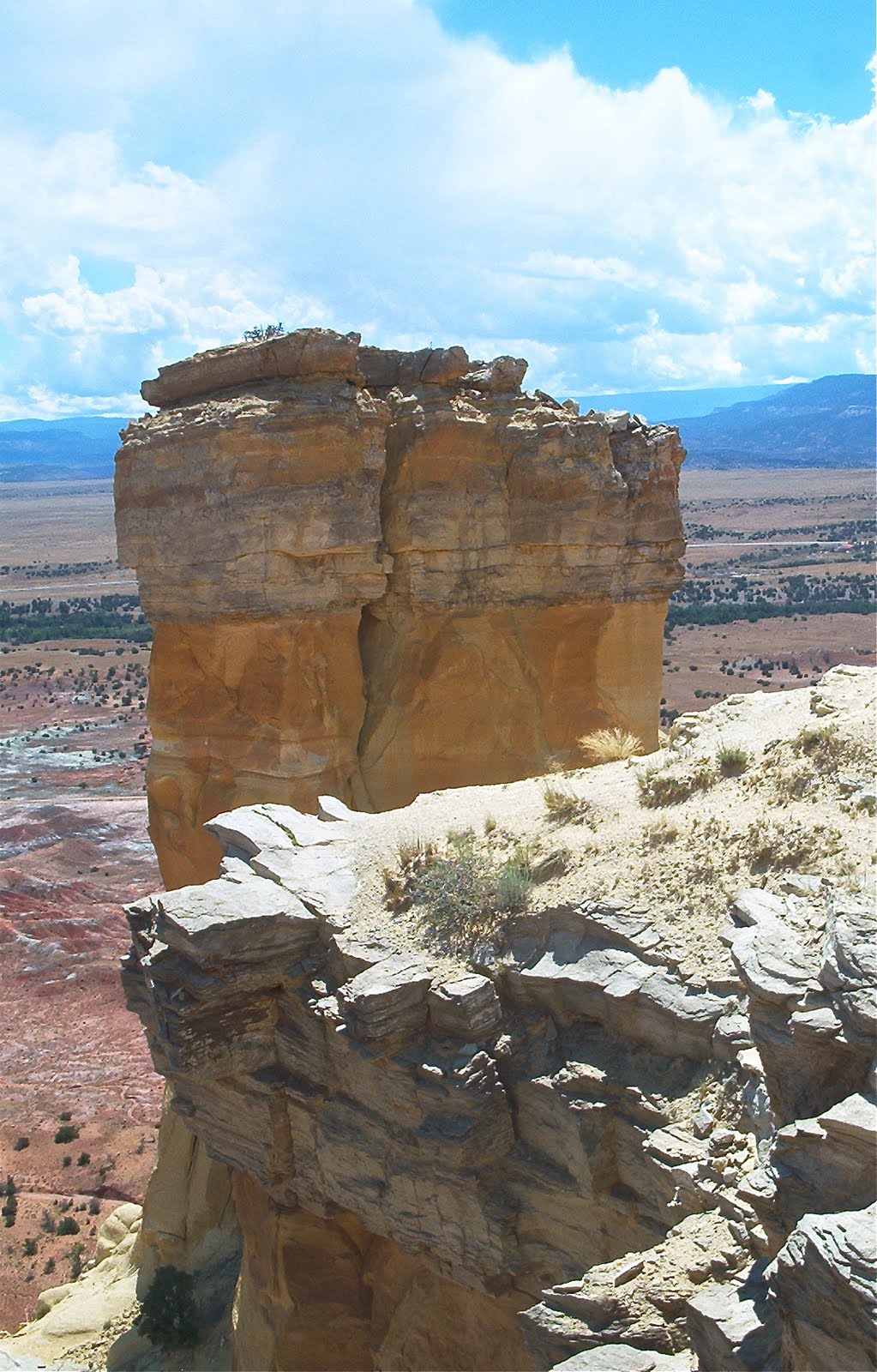 Two Graces Taos: Abiquiu, Ghost Ranch Trails & the Land of O'Keeffe