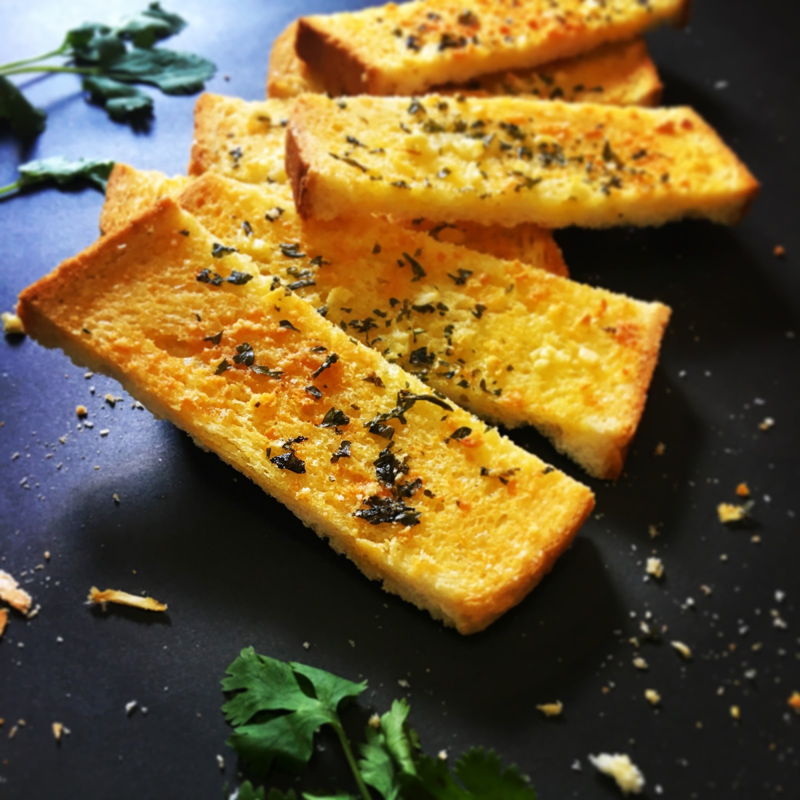 GARLIC BREAD - Ritz THE BAKER