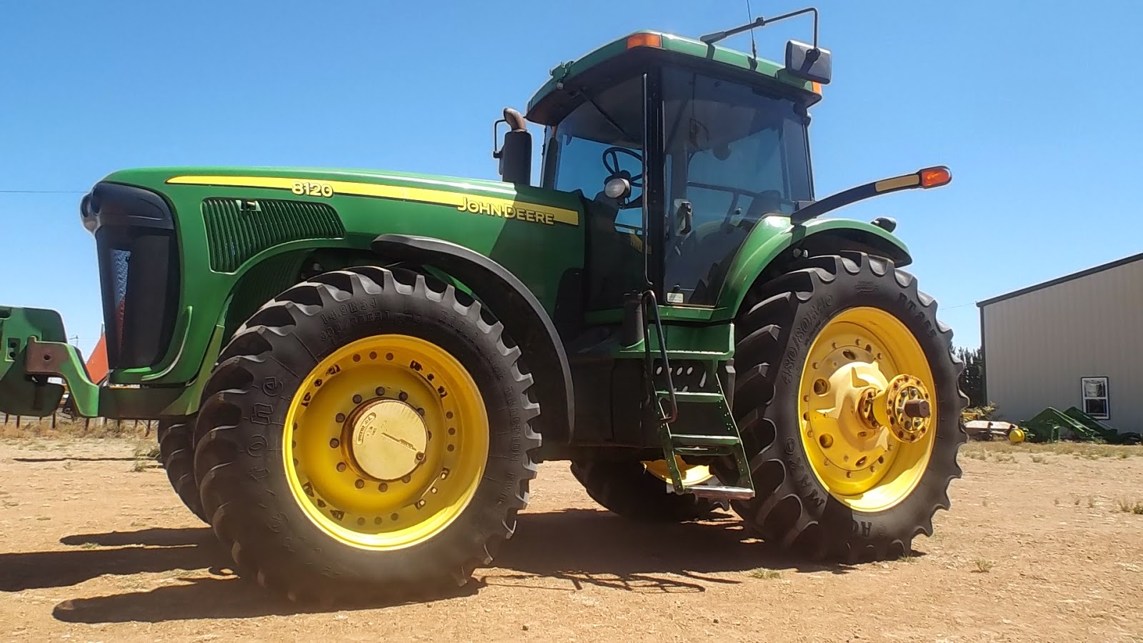 MAQUINARIA AGRICOLA INDUSTRIAL: Tractor John Deere 8120, 2002 170hp ...